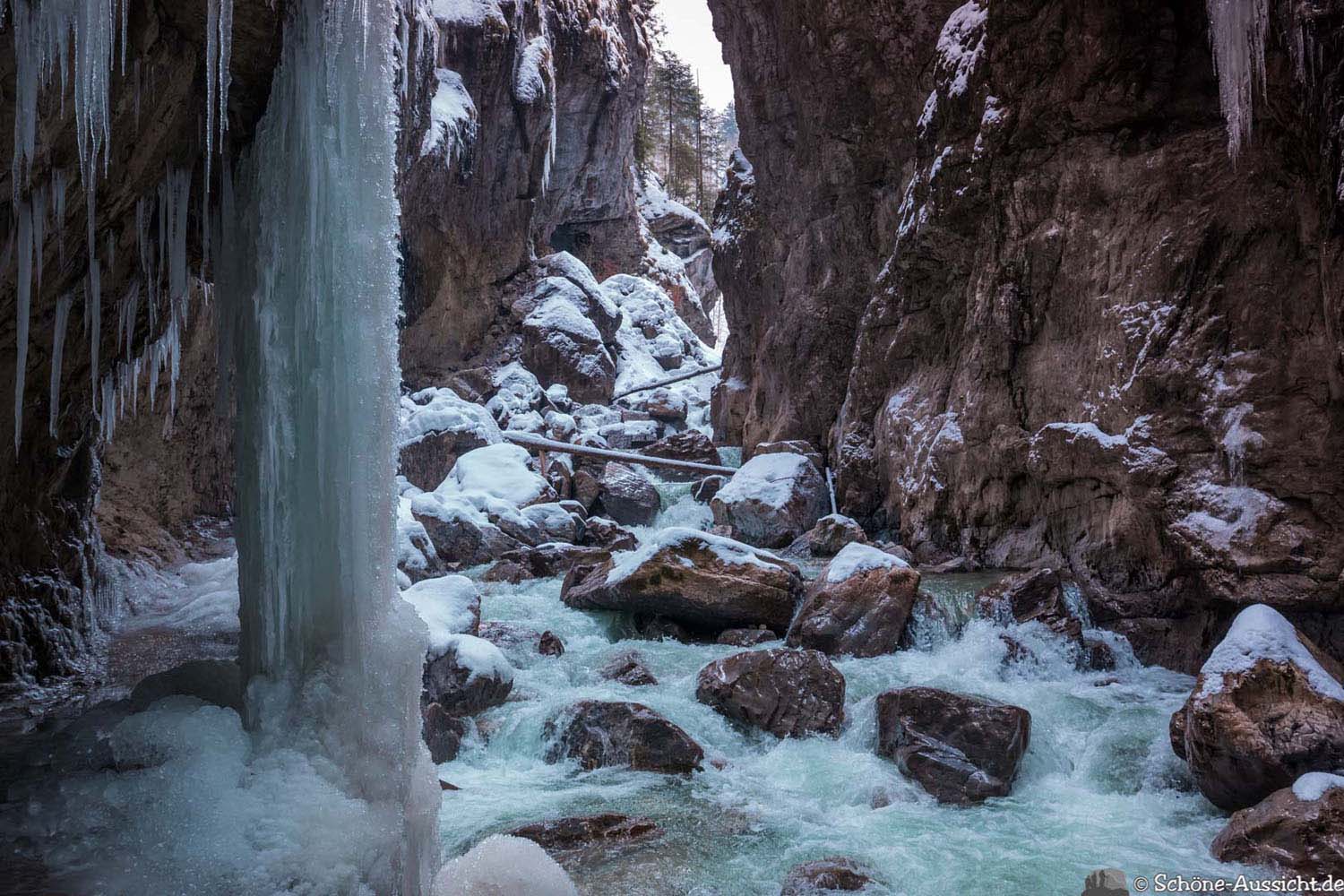 Partnachklamm im Winter - Eiszeit mit 3 Wanderwege Ideen